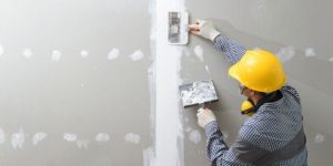 How to Skim Coat Your Walls Before Painting?