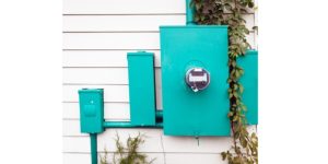 7 Rules to Follow When Painting a Backyard Utility Box